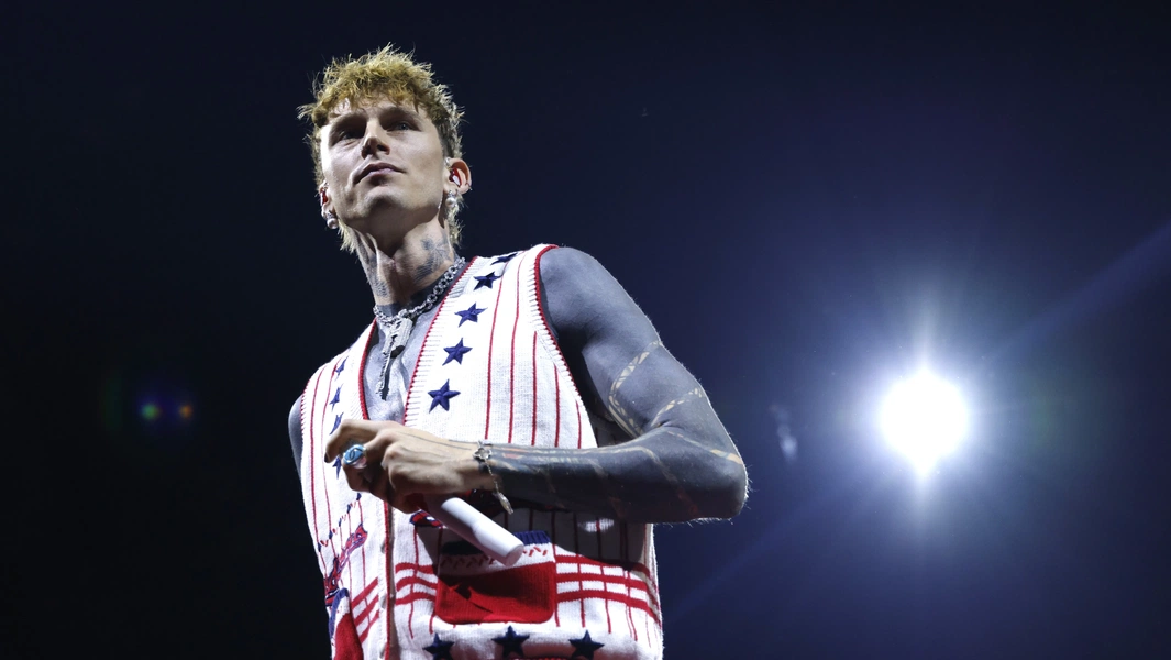 Storm forces MGK to cut Detroit show short