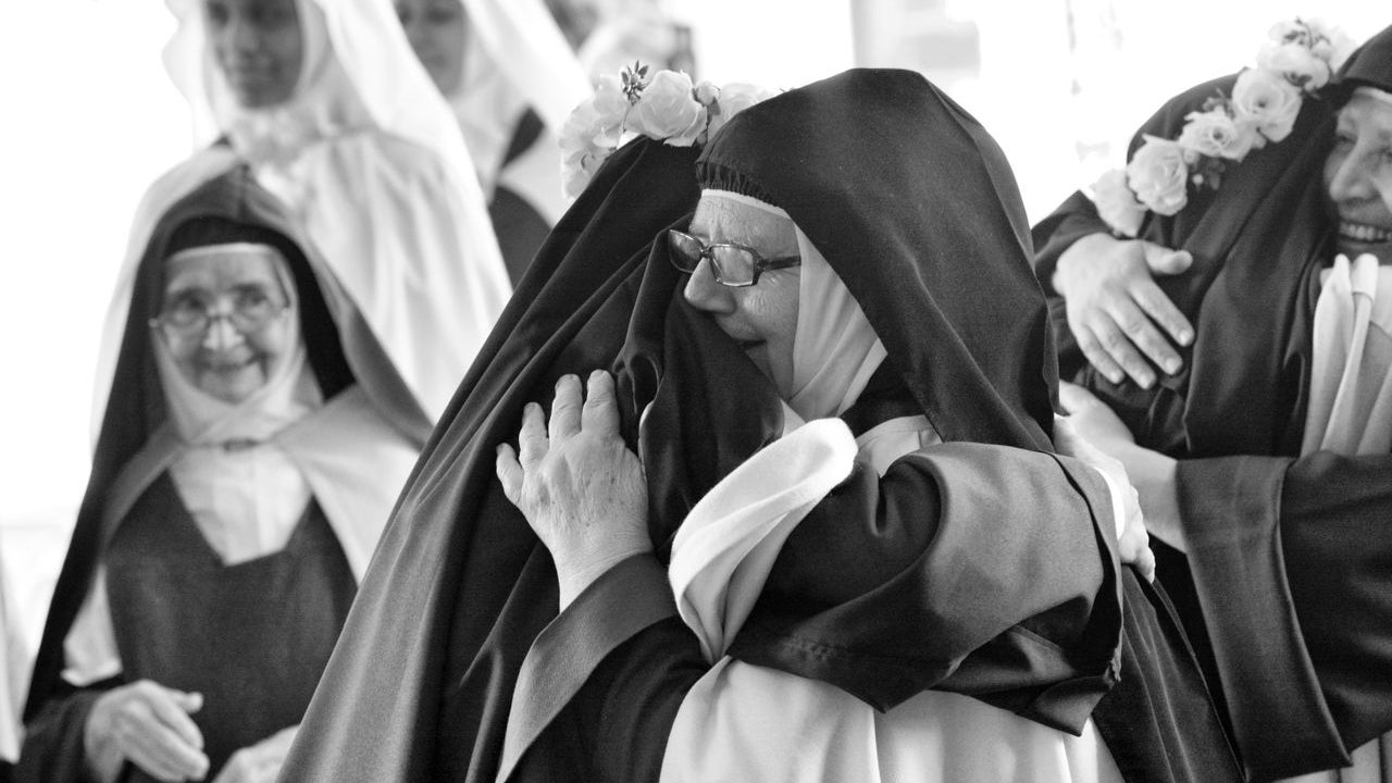 Más de 600 monjas llevan desde 1986 enseñando a la ciencia cómo ...