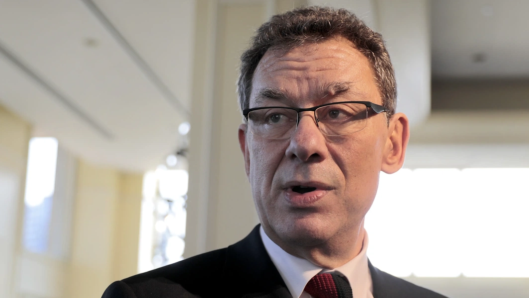 Pfizer CFO transition and market impact
