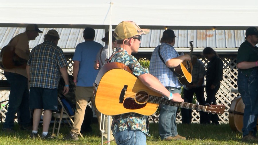 Fiddlin’ at the Fairgrounds competition joins community and music for a ...