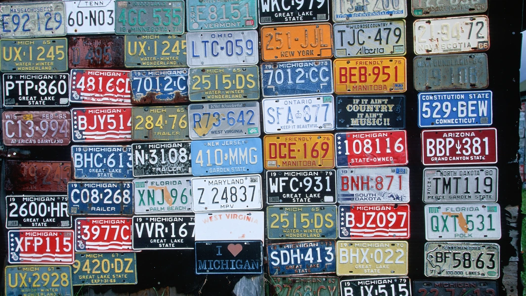 8 unique and iconic US license plates