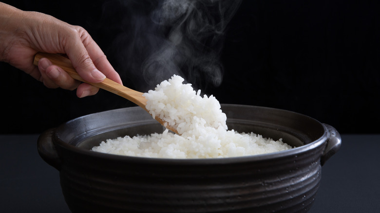 All you need to give plain rice more flavor is this vegetable hiding in ...