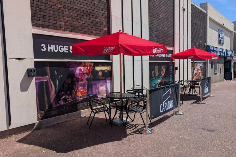Sports bar bets big on England with half price drinks until the first goal