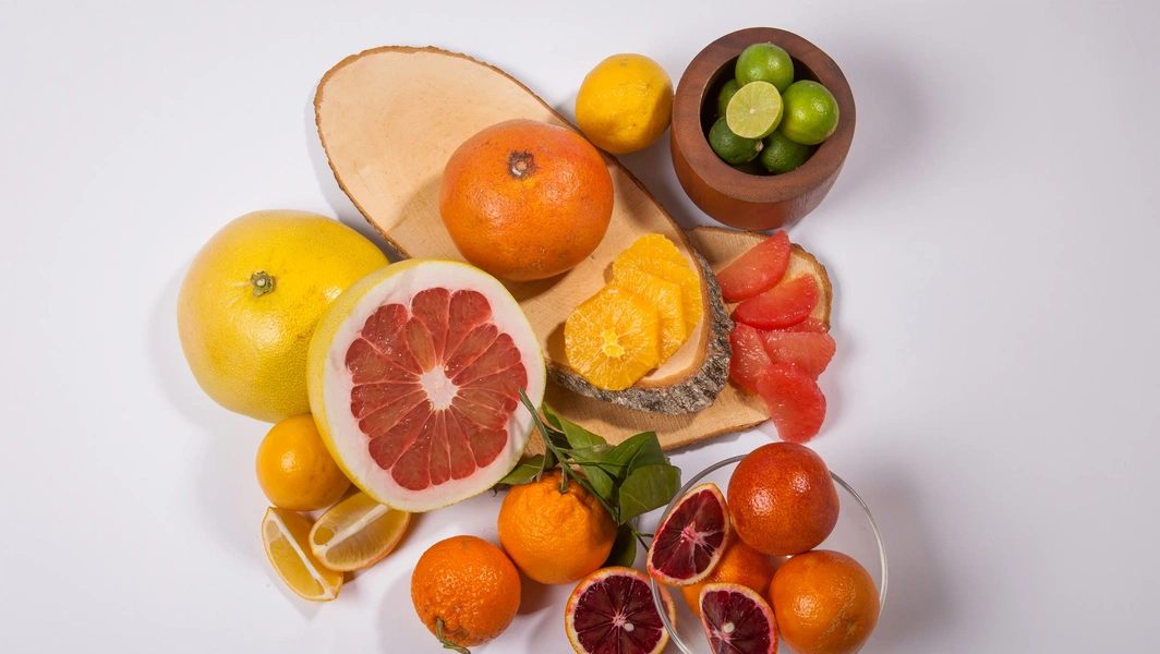 Lemon and grapefruit nutrition and health insights
