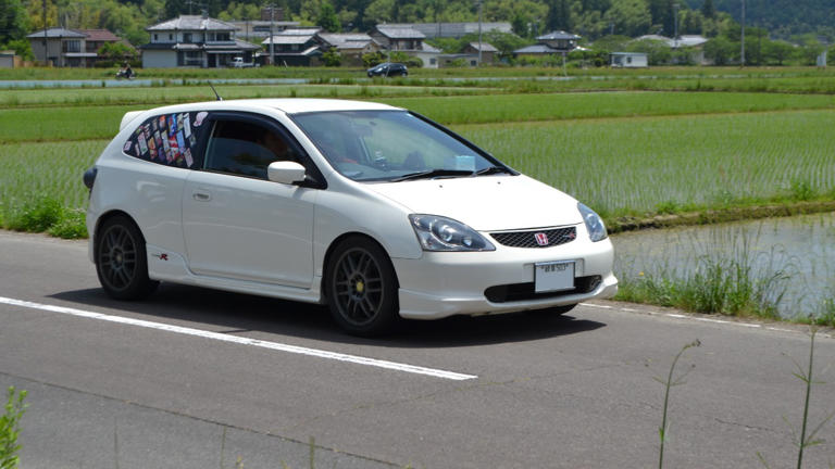 10 cars that hold their value the longest by the data