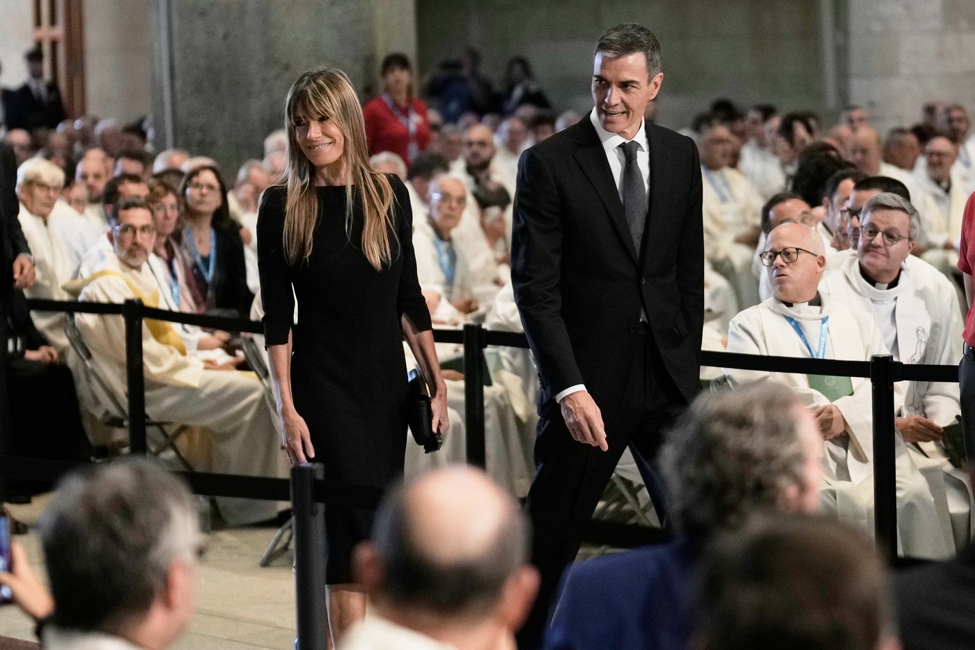 Corruption : un juge espagnol ordonne à l'épouse de Pedro Sánchez de ...