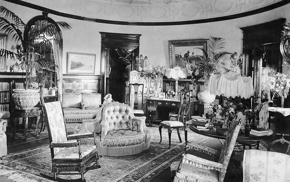 Publications showcase vintage-inspired design in June coverage
