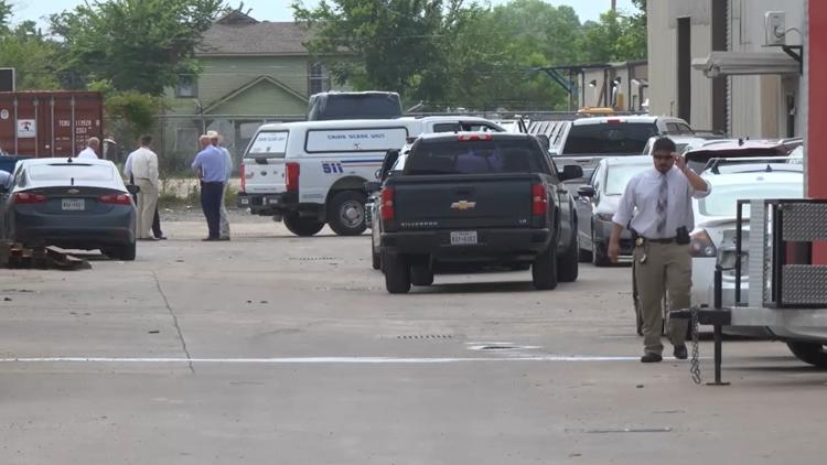 Two men found dead inside vehicle delivered to Houston auto repair shop
