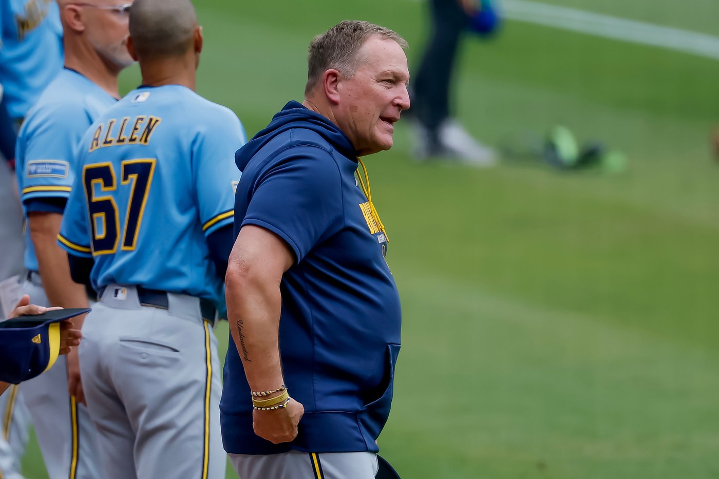 Brewers manager Pat Murphy plans surgeries on his back on Thursday and ...