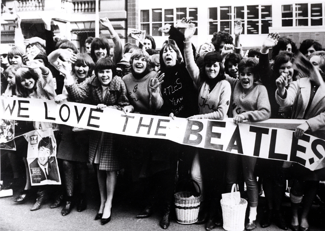 60 photos that show how life was changing in the '60s