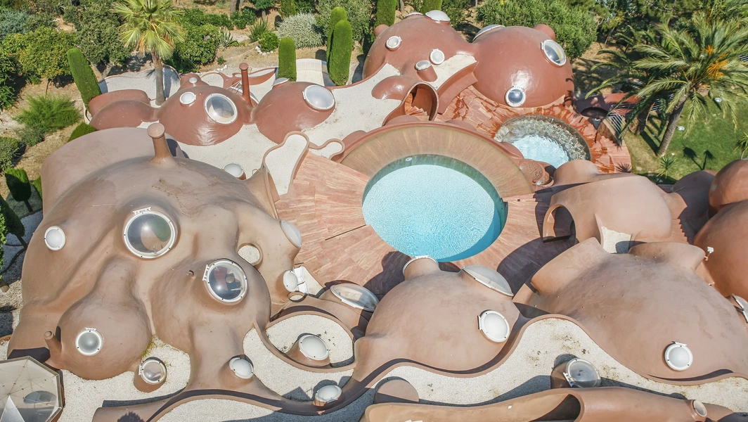 Sustainable bubble homes and rainforest eco-lodges