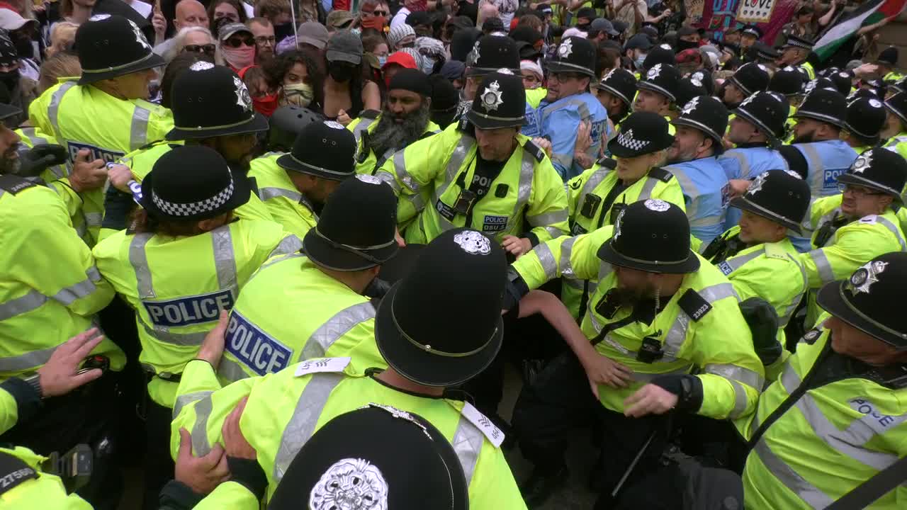 Ugly scenes in Birmingham as protest against 'Britain First' descends ...