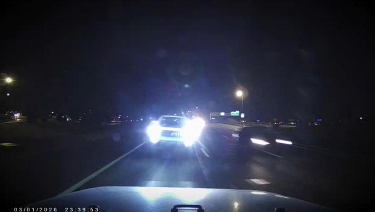 Video shows wrong-way Phoenix driver crash head-on into another vehicle