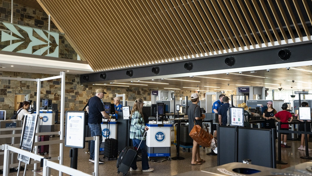 12 airport layout pitfalls that delay travelers