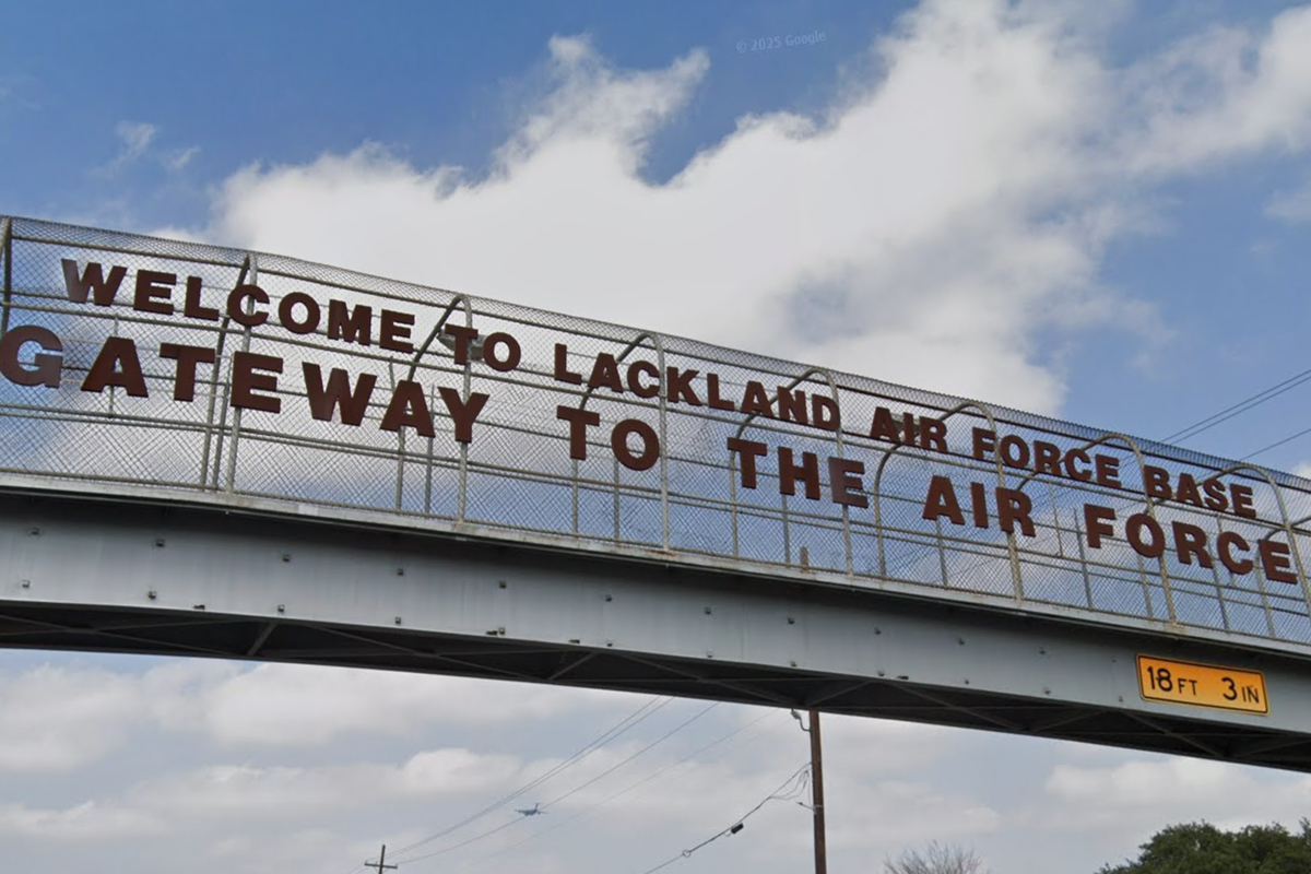 Nearly 300 flu cases at Air Force base amid changes to vaccine policy