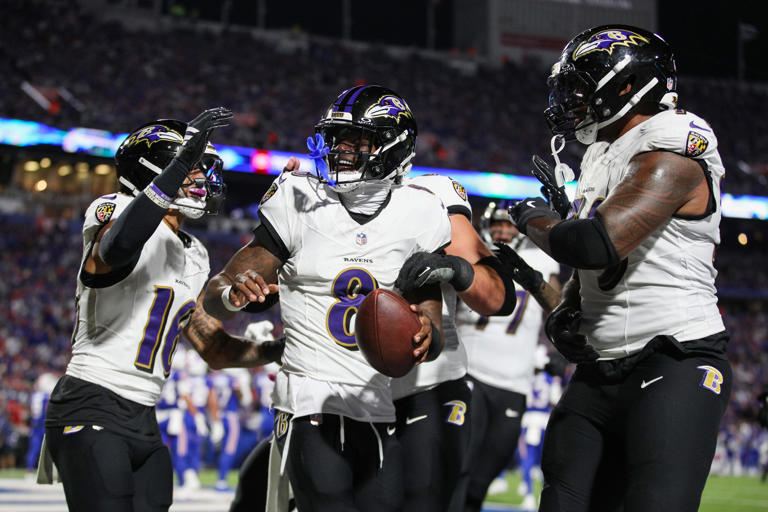 NFL analyst gives Ravens' offensive nucleus an average ranking