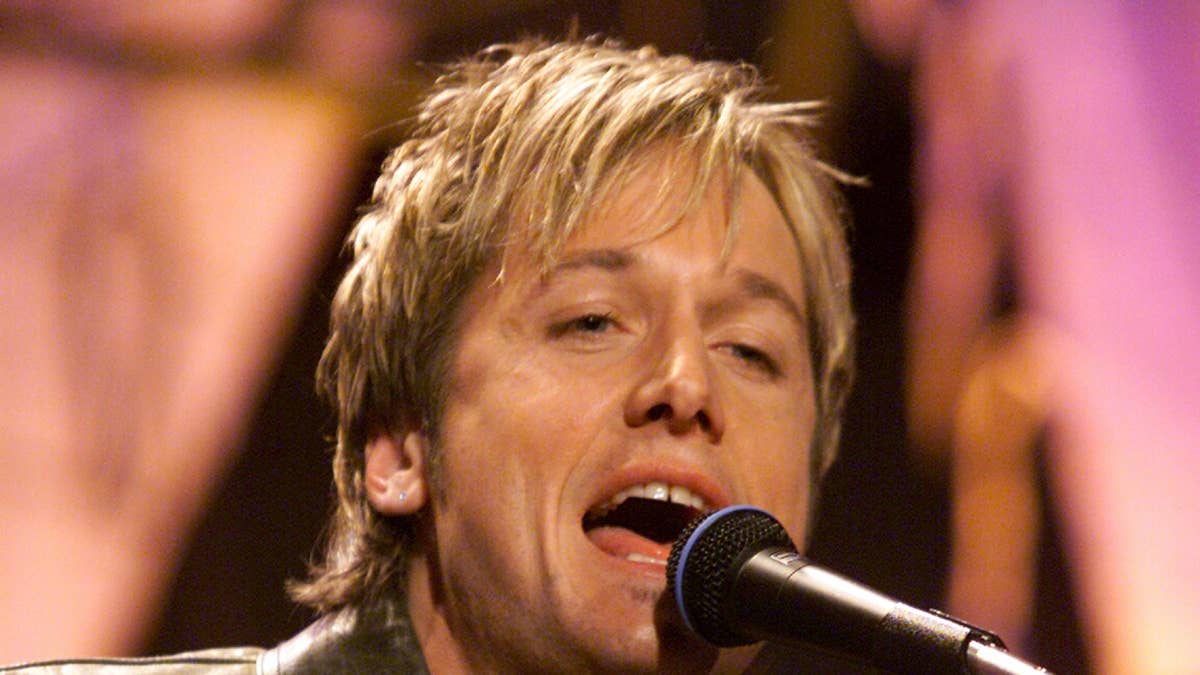 Keith Urban's 'Flow State' debuts at No. 7, marks his 10th top 10 album