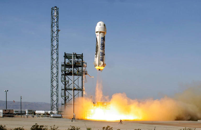 Blue Origin ramps up for New Glenn’s 2024 debut