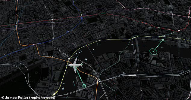 Incredible map shows where every tube, train, boat and bus is in London ...