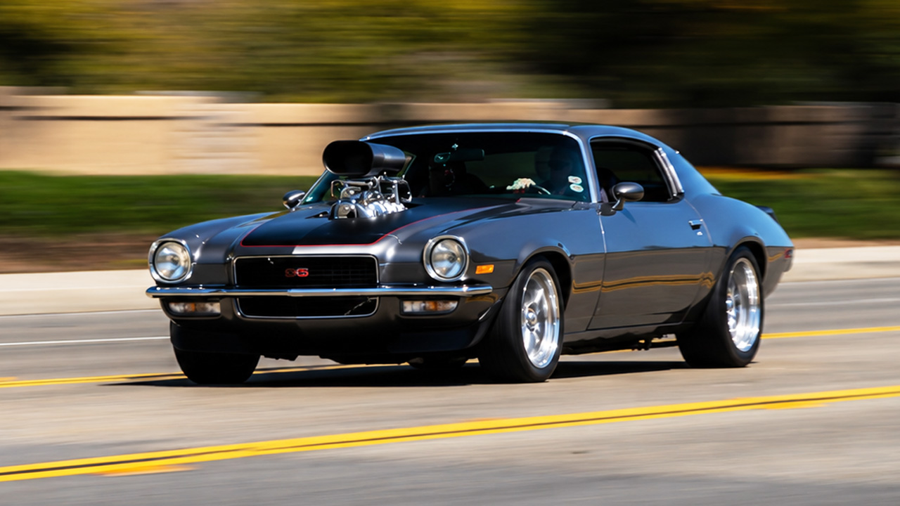 71 Camaro restomod packs a big block blower punch