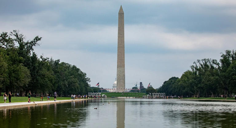 Six arrested after 350-foot razor and acid attack on Lincoln Memorial ...