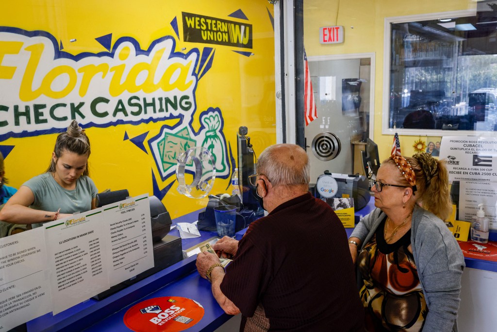 New federal bill calls for $25 minimum wage nationwide — that’s still ...