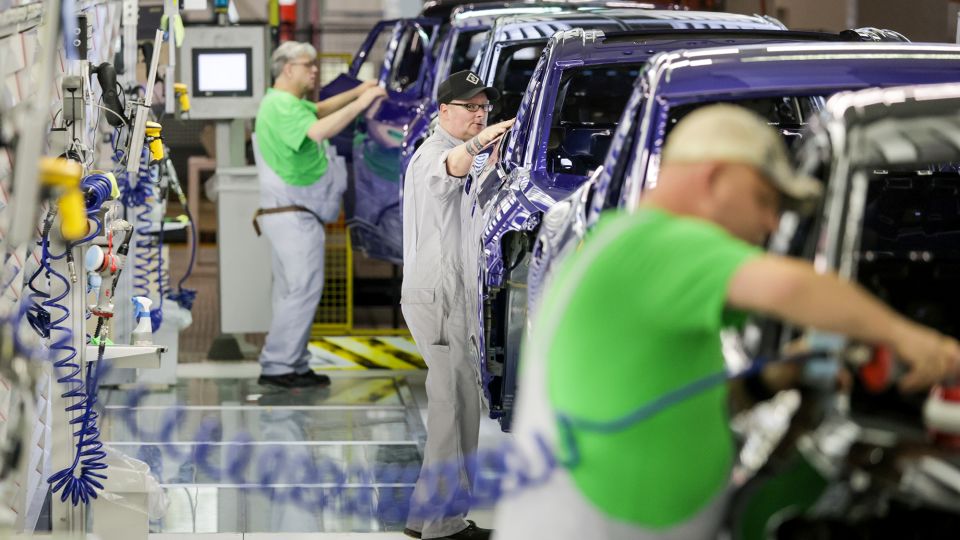 Volkswagen reportedly planning to axe 100,000 jobs