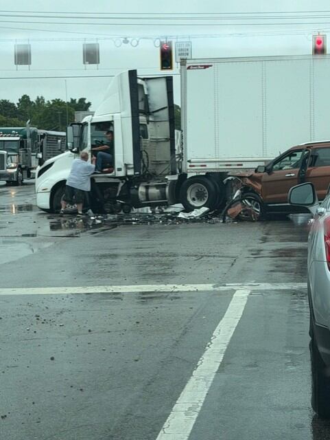 Highway 41 reopens after 3 hours after crash in Gibson Co.