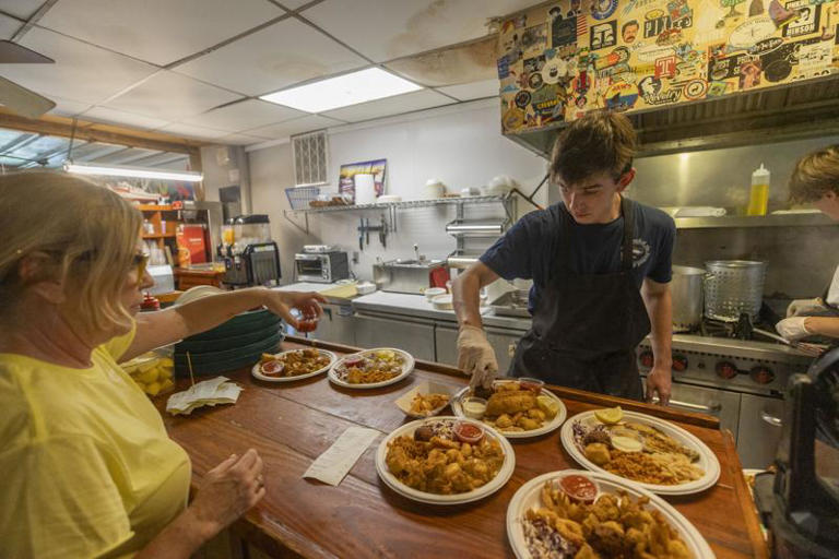 SC Statehouse passes truth in shrimp labeling requirements. Bill now ...