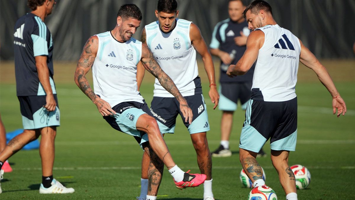 ¿Habrá rotación? Lionel Scaloni probó cambios en la formación de la ...