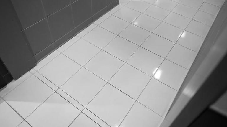 7 tile flooring trends that are out in 2026 (so far)