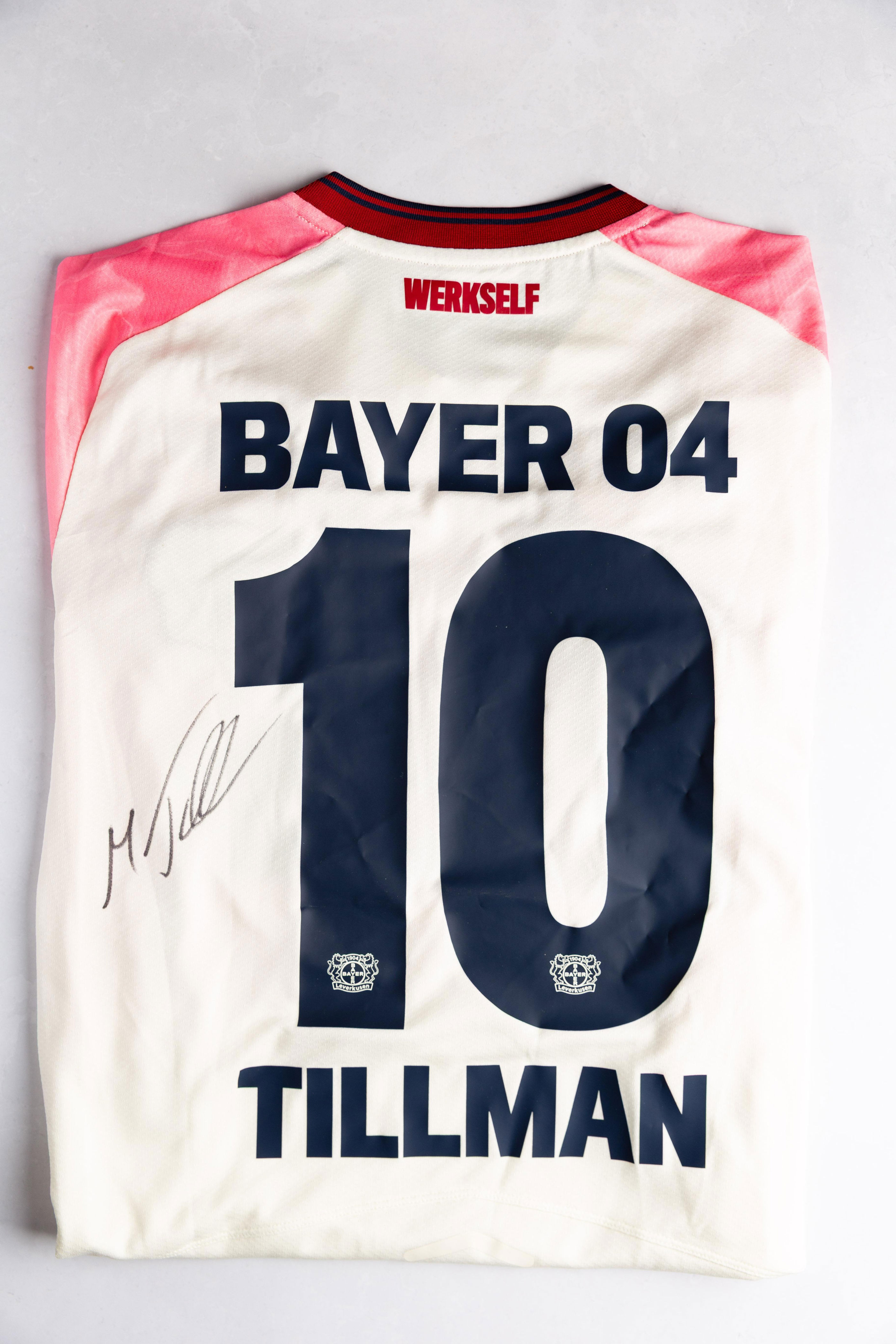 Enter here to win a signed jersey for Bayer Leverkusen and USMNT star ...