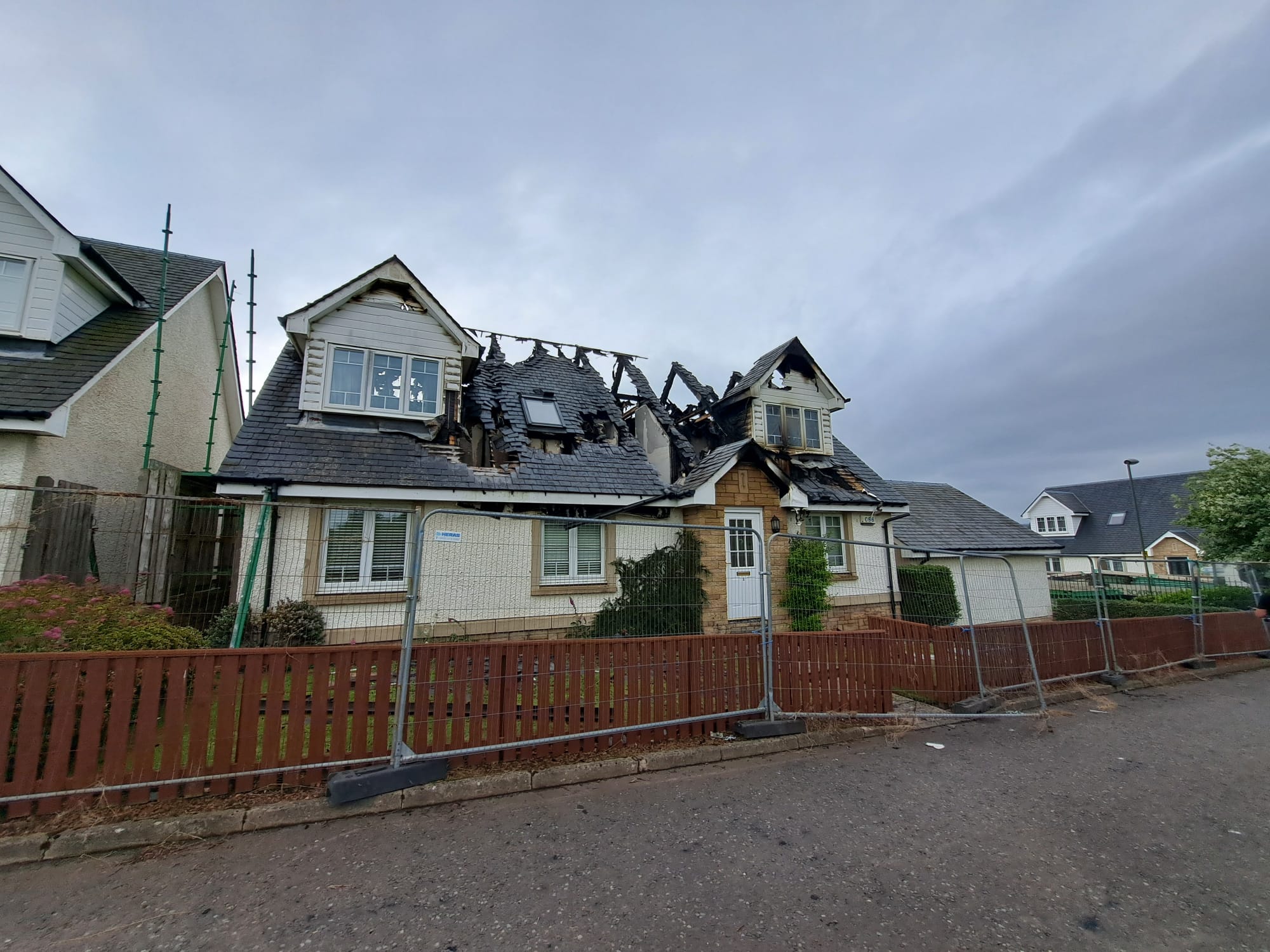 Homeowner flees in pyjamas as Dalkeith house destroyed by fire during ...