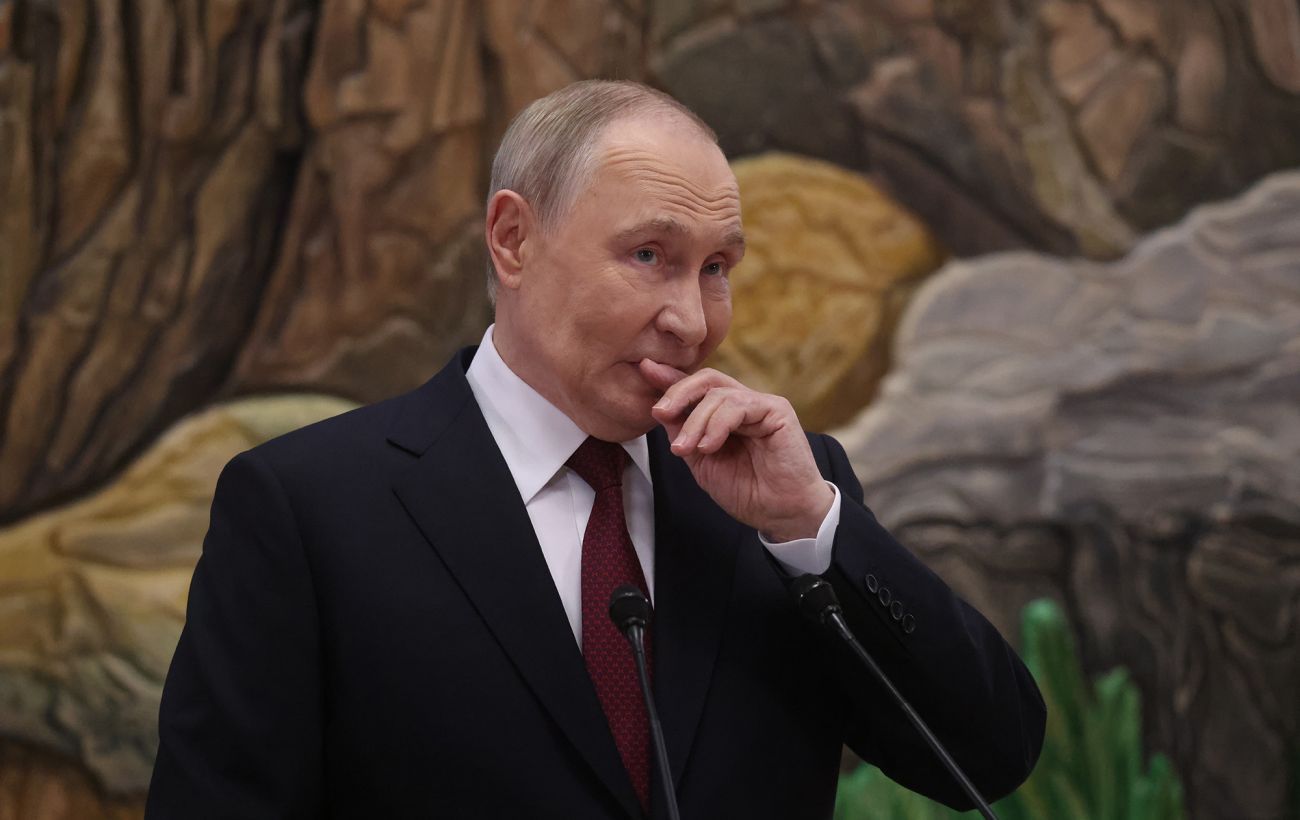Public trust in Putin collapsing to all-time low