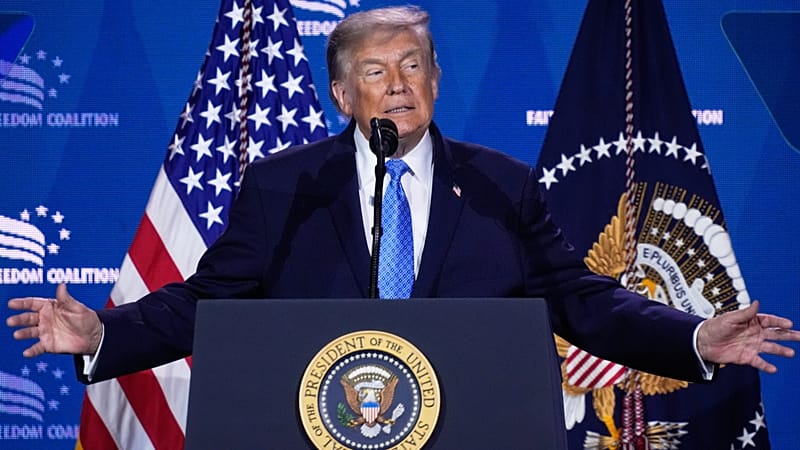 US President Donald Trump threatens 100% tariffs if Europe implements ...