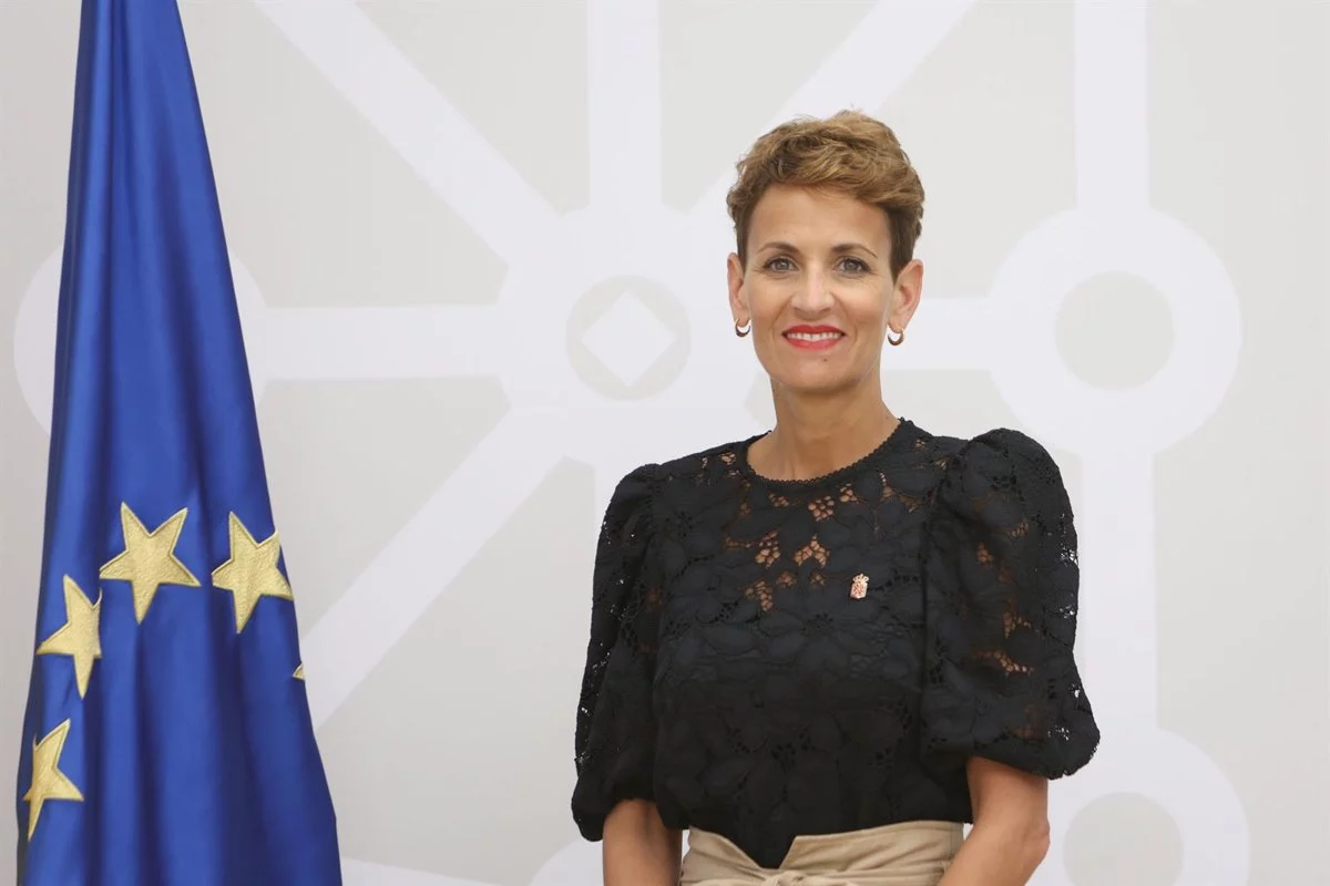 Chivite propone extender el euskera en la Administración navarra y ...