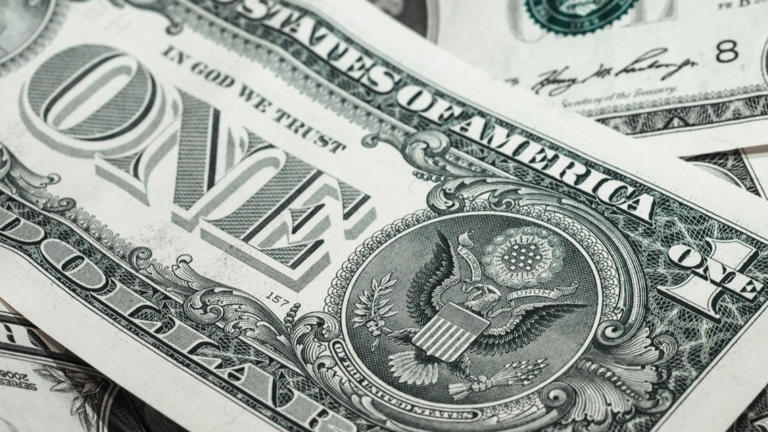 How to build a strong personal finance plan in your 20s - and why ...