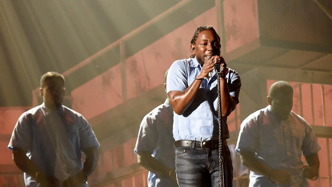 'Luther' leads Billboard as Swift tops Top 40