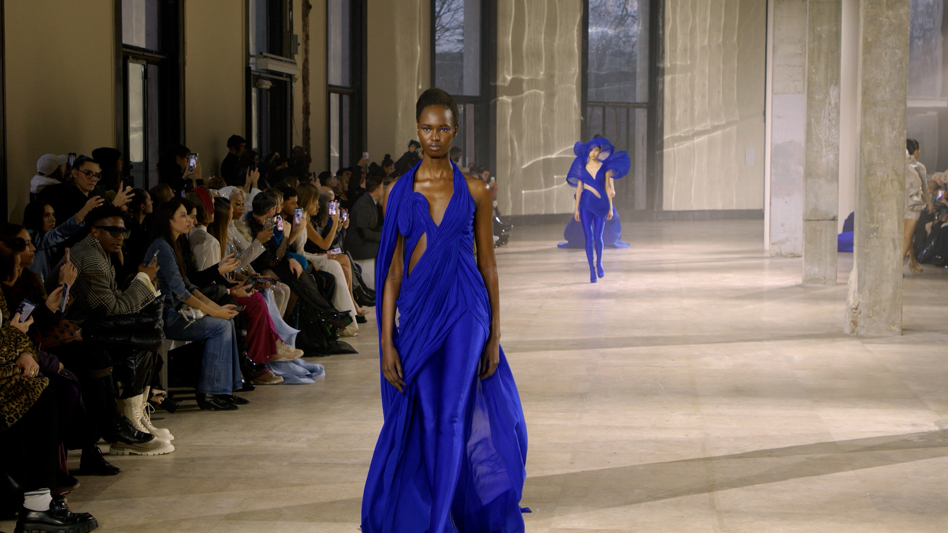 The bold blue trend taking over runways and red carpets