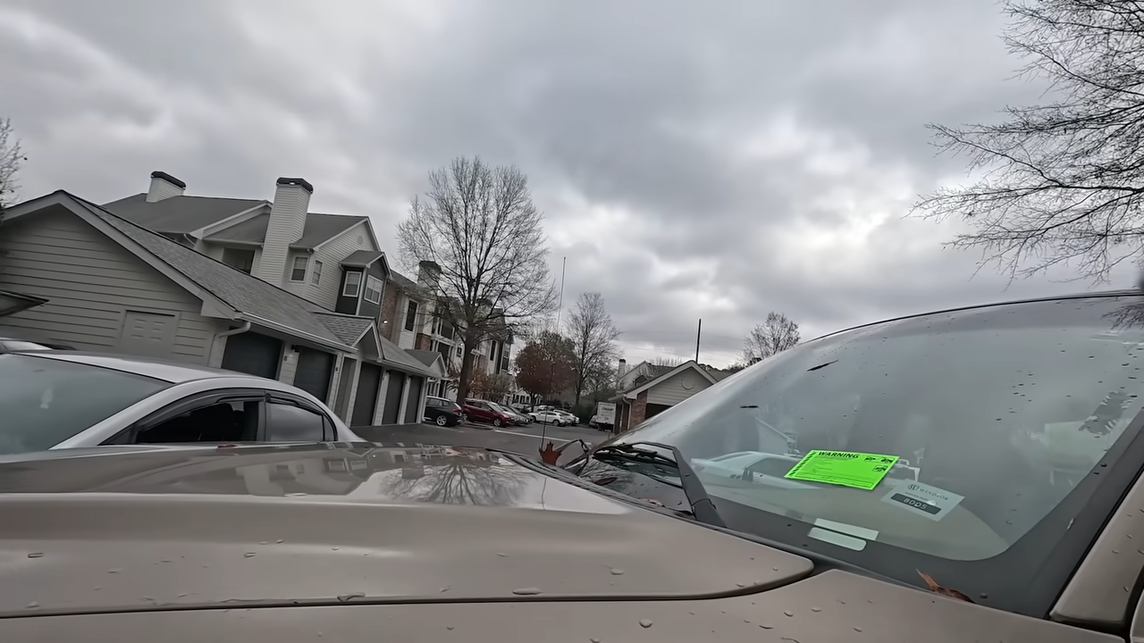 Sticker gone, plate expired, truck hooked - karma came fast