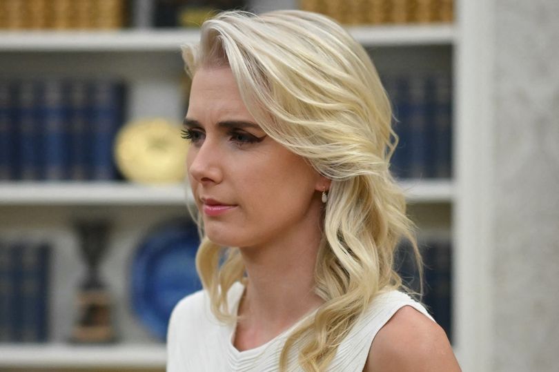 Donald Trump's glamorous aide wrote six-word confession in bizarre ...