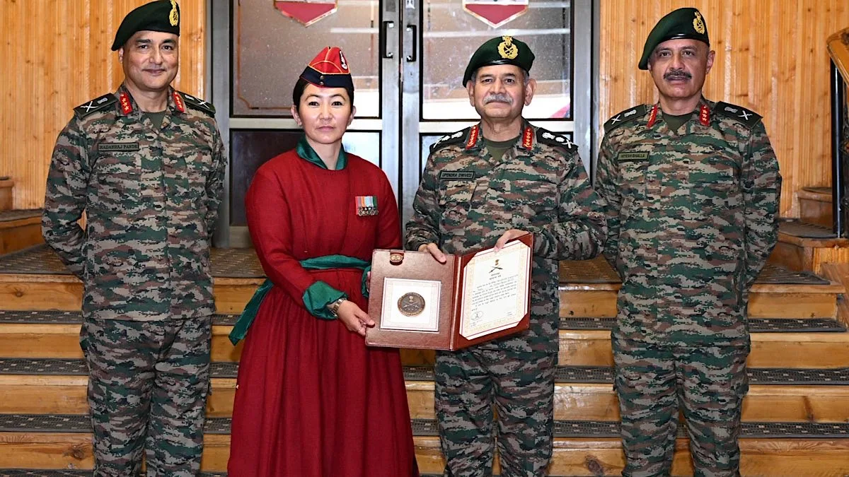 Army Chief General Dwivedi reviews security situation, operational ...