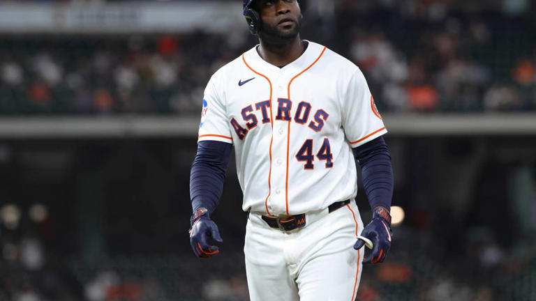 Joe Espada reveals Yordan Alvarez update after removal from Astros lineup