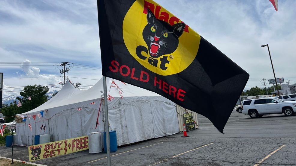Clinton mayor, fire chief lift firework ban in city despite statewide ...