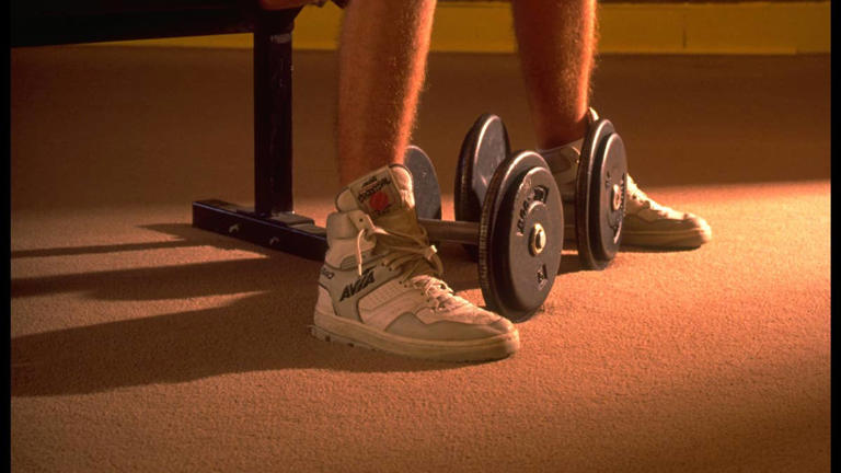 Lifting weights for mental health: What we know about resistance ...