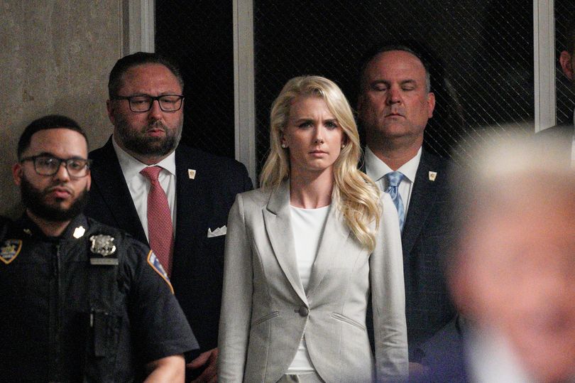 Donald Trump's glamorous aide wrote six-word confession in bizarre ...
