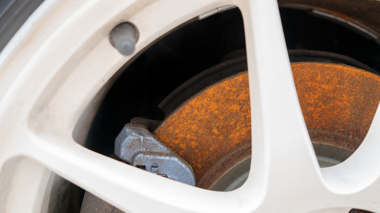 10 possible reasons why your brakes are locking up (and how to identify ...
