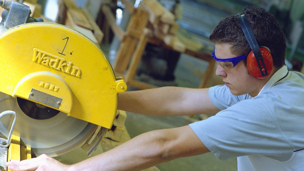 Preventing common power tool safety and usage errors