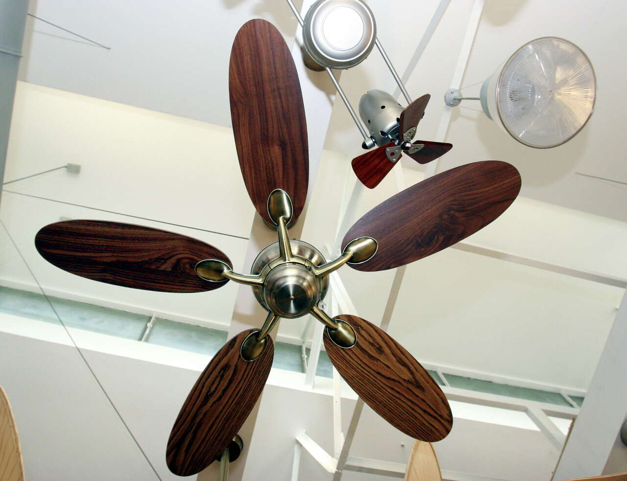 Which way should your ceiling fan spin in summer? Here's what to know