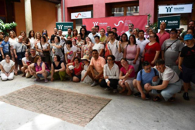 Una exposición en Toledo reivindica la expresión de artistas con ...